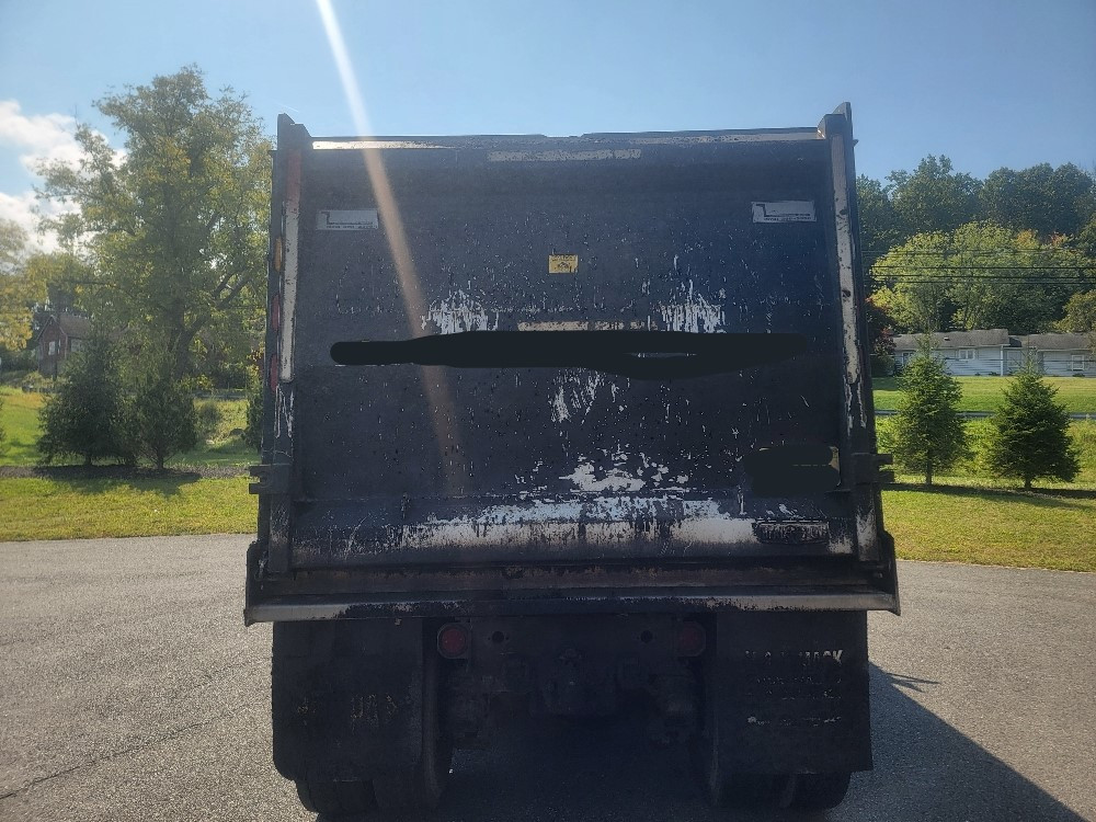 MACK Granite GU713 Heavy Spec Tri-Axle Dump - Beau-Roc 17' 6'' Steel ...