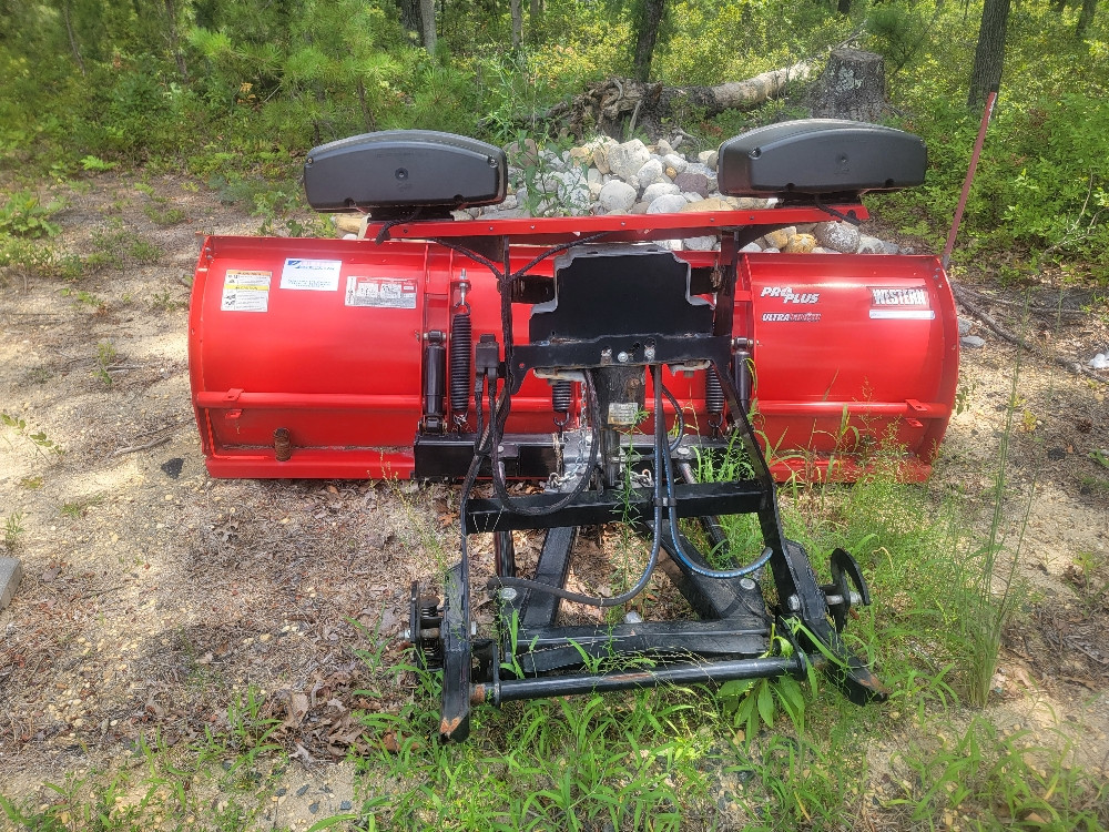 WESTERN Pro Plus 8.5' with Quad - Ultra Mount Snow Plow