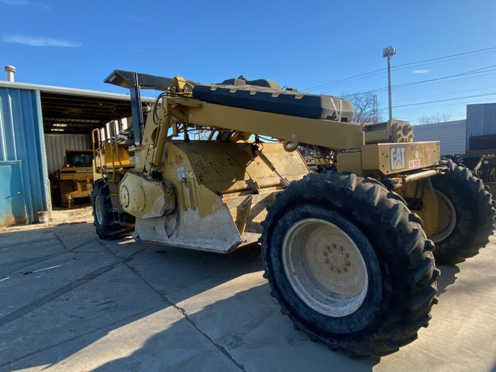 CAT RM 300 Rotary Mixer