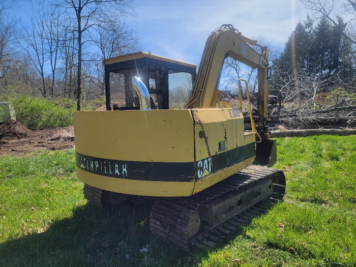 CAT E70B EXCAVATOR