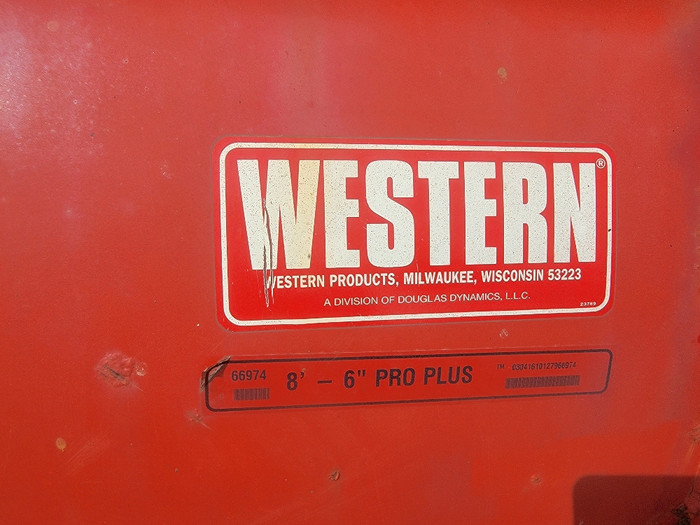 WESTERN Pro Plus 8.6ft Snow Plow