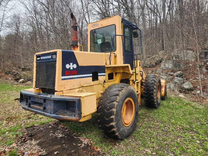 KOMATSU WA300-1 Wheel Loader.