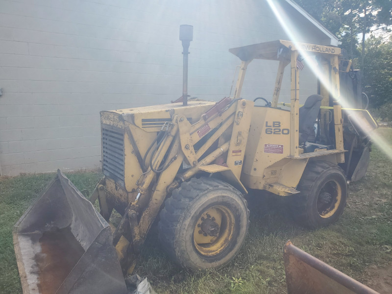 NEW HOLLAND LB620 - Articulated Backhoe Loader, 2 Stick Control Ext-A ...