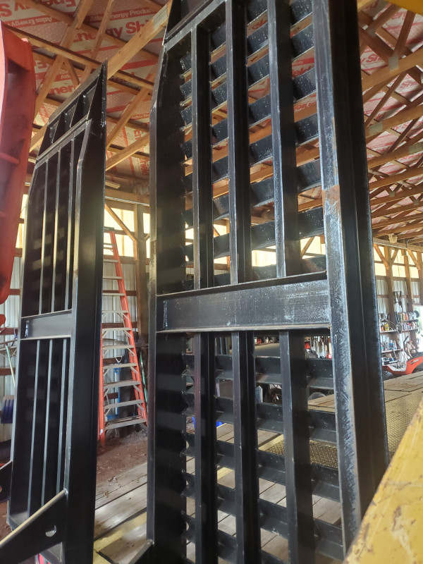 Used 20Ton Tag-a Long Trailer - Eager Beaver 20XPT