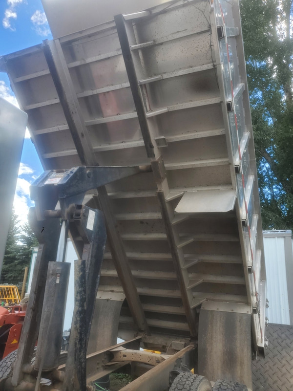 Used FREIGHTLINER M2 CDL, 14' Aluminum Body, CAT C7 w/196,251. Equipped ...