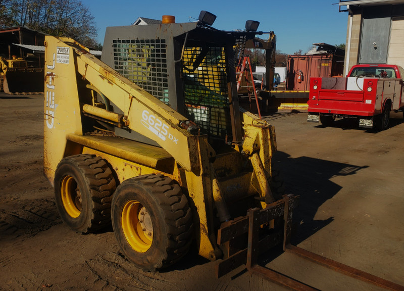 GEHL SKID STEER DX 6625