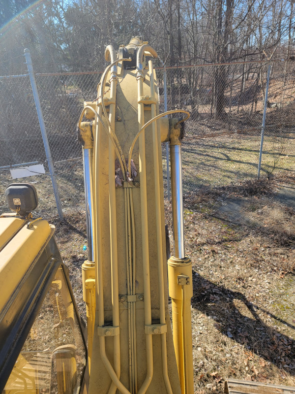 CAT 311 EXCAVATOR