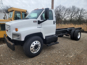 GMC C-8500 CAB CHASSIS