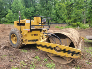 INGERSOLL-RAND SP-56DD - 82" 12.5 Ton Single Drum Vibratory Dirt Roller