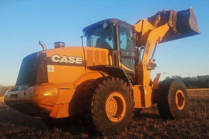 CASE 821E Wheel Loader