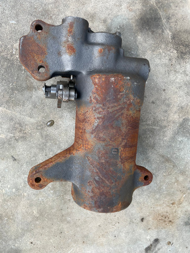 John Deere Rockshaft Housing R55137 - Derstine's Farm Supply