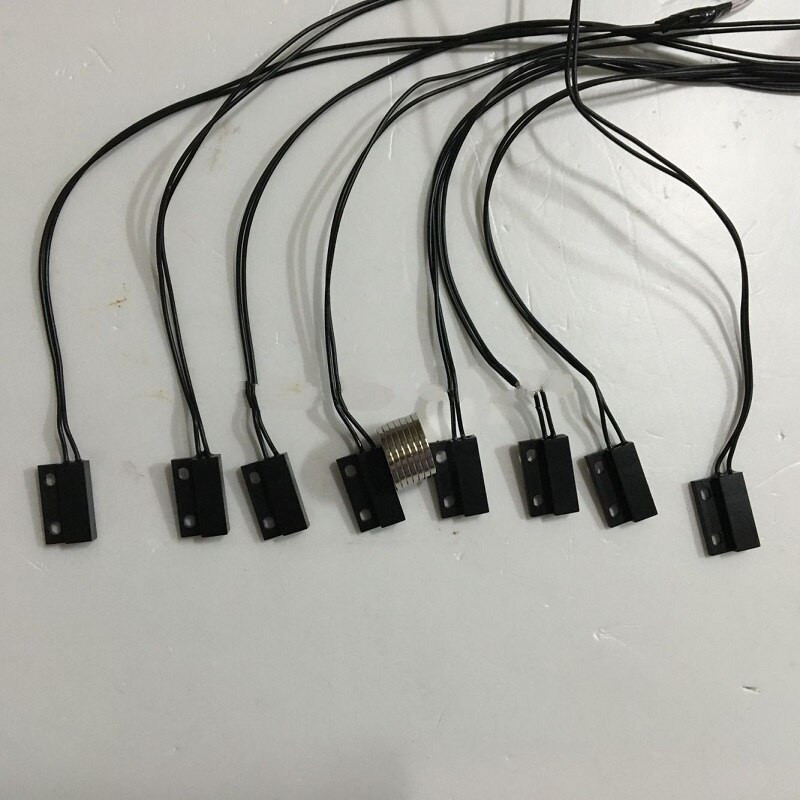 Magnet Sensor Prop - 8 Sensors - Halloween FX Props