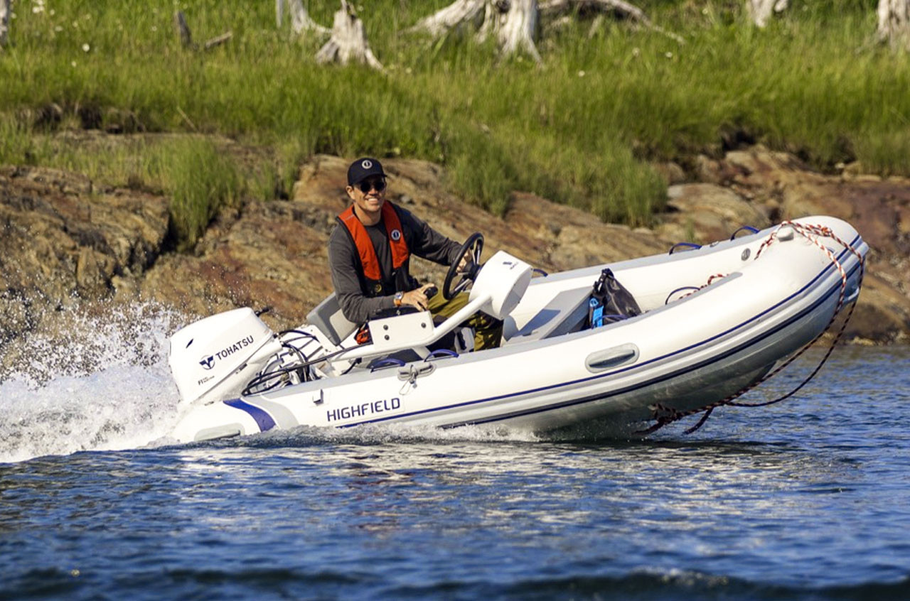 Highfield Classic 360FCT Console RIB with 25hp Outboard | 11'10" Length ...