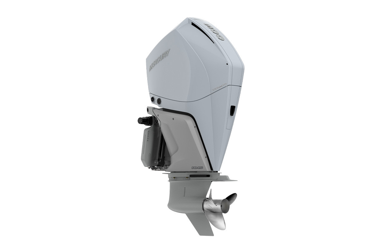 Mercury 300L Verado | Digital Throttle and Shift, Electric Start, 20" Shaft