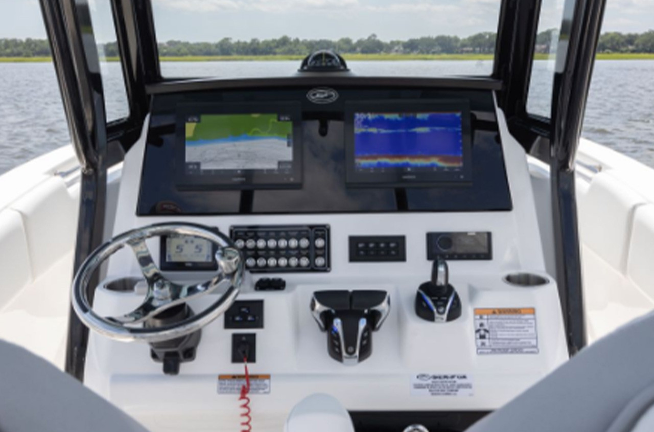 Sea Fox 288 Commander | Twin Yamaha 300hp Outboards