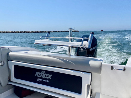 Reflex Reefrunner 24 with Mercury 200hp and Trailer