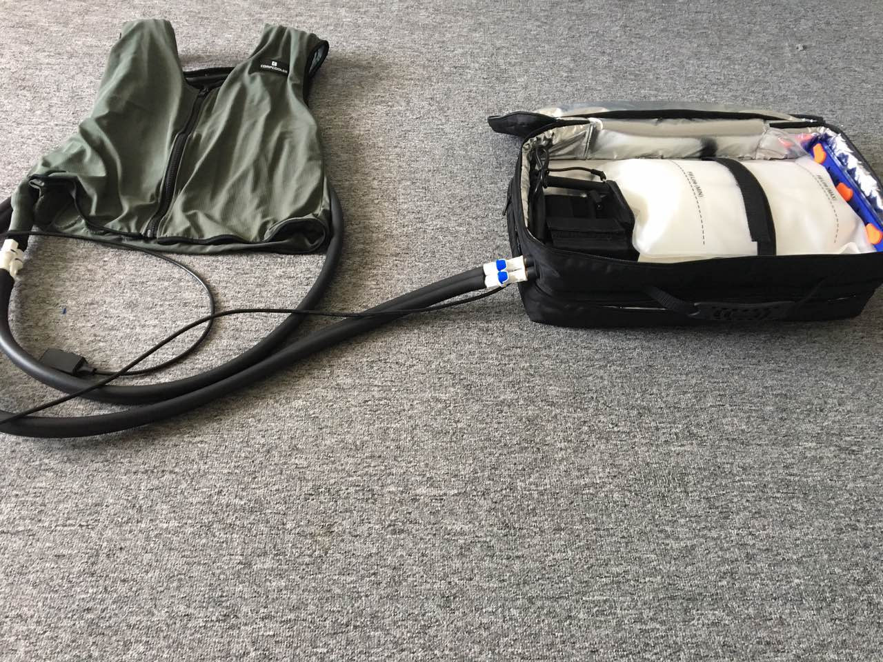 Circulating Cold Water Cooling Clothing