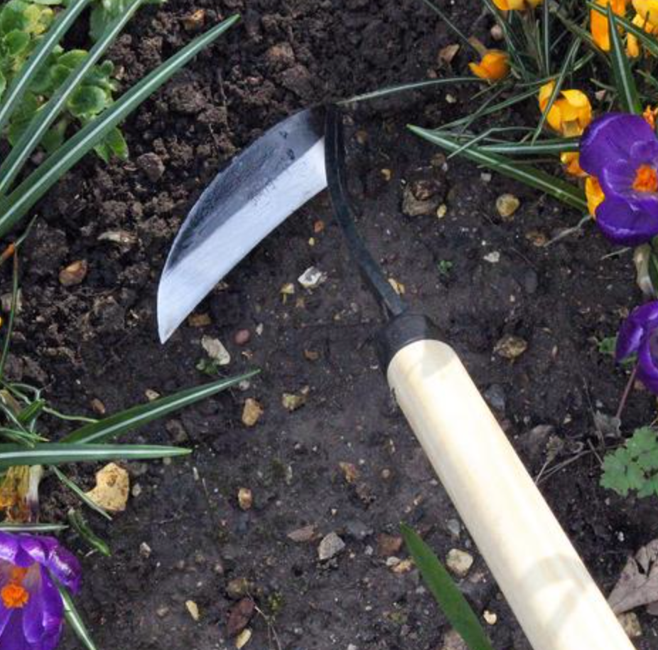 Long Handled Razor Hoe by Burgon & Ball - THE BEACH PLUM COMPANY