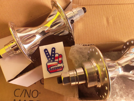 TNT Revolver BMX Hubs