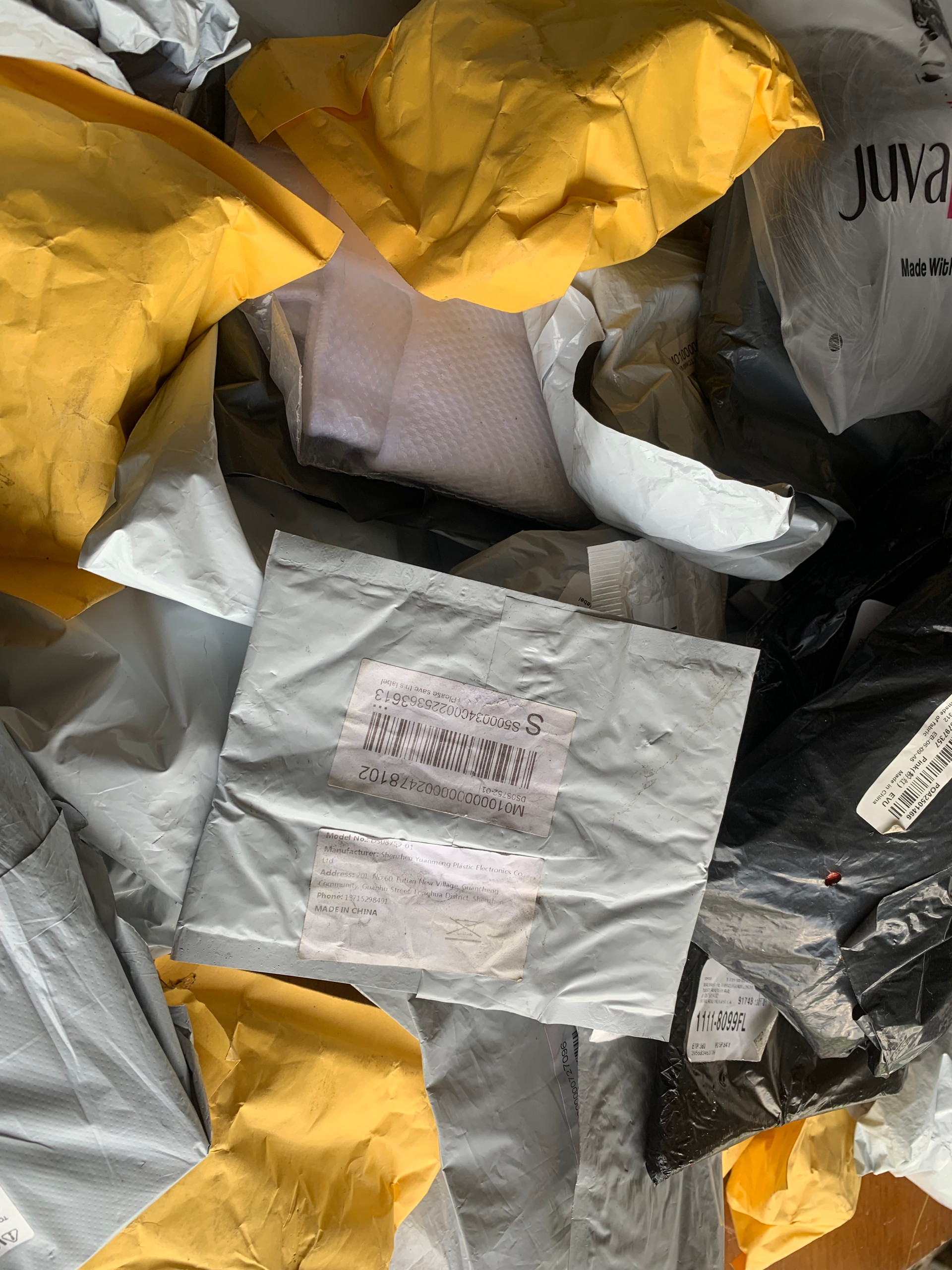 Unclaimed Packages Mystery Box 8 Pack Amazon Walmart Target Returns