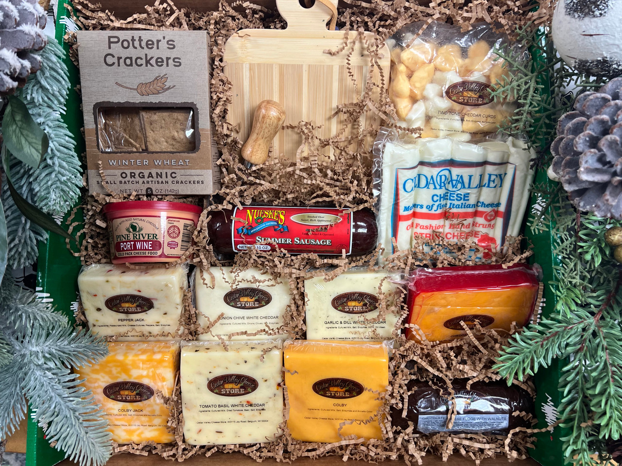Dairyland's Finest - Gift Box - Cedar Valley Cheese Store
