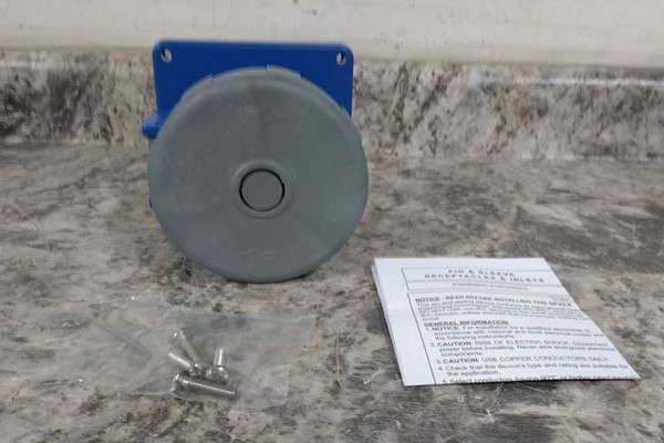 HUBBELL HBL460R9W Watertight Pin and Sleeve Receptacle: 60 A, 250V AC ...