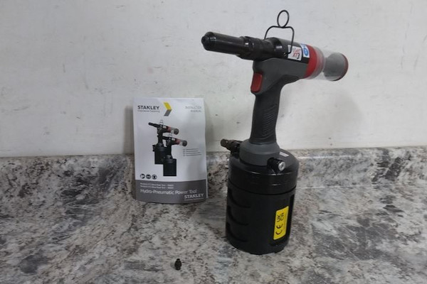 POP AVDEL 76003-00003 POP AVDEL Rivet Tool: 1 in Stroke Lg, 4,206 lbf ...