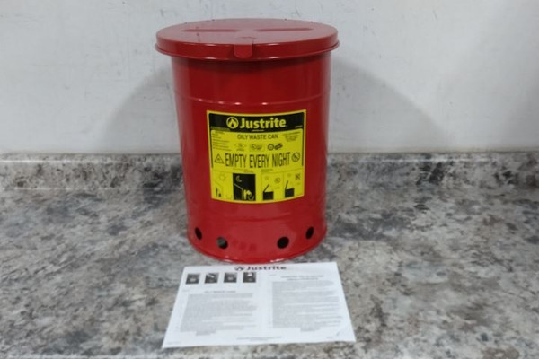 JUSTRITE 09110 JUSTRITE Oily Waste Can: 6 gal Capacity, Red, Hand ...