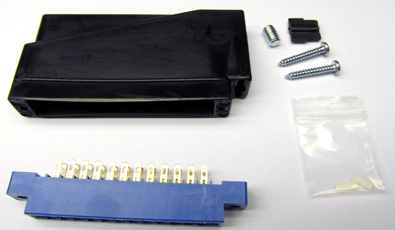 Commodore User Port Plug+ Housing+Polarizing Keys C64,VIC20,PET,CBM ...