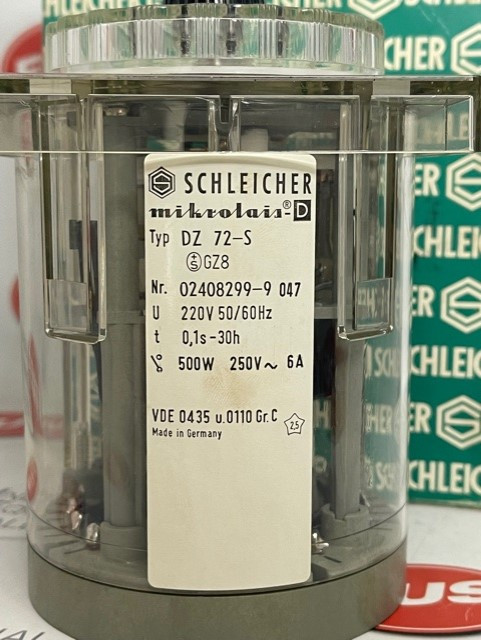 Schleicher DZ 72-S Timer Relay - FUS Industrial