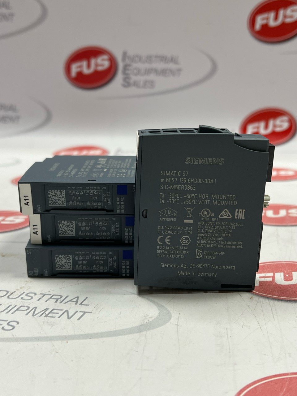 Siemens 6es7 135 6hd00 0ba1 Analog Output Module Fus Industrial