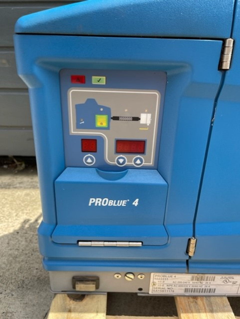 Nordson PROBlue 4 with Miniblue 2 Applicators / Guns - FUS Industrial