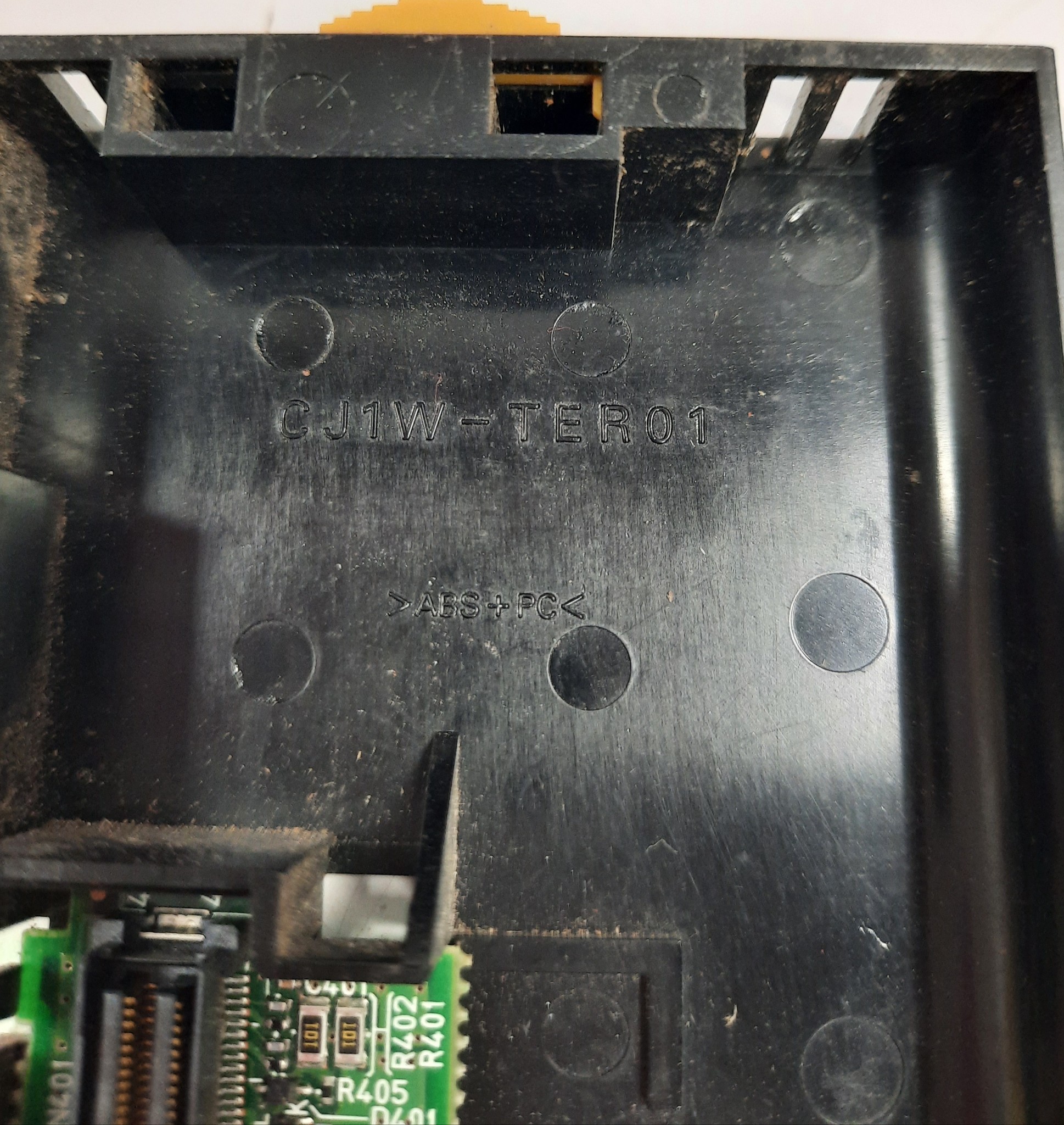 Omron CJ1W-DA08V with CJ1W-TER01 D/A Converter Unit - FUS Industrial