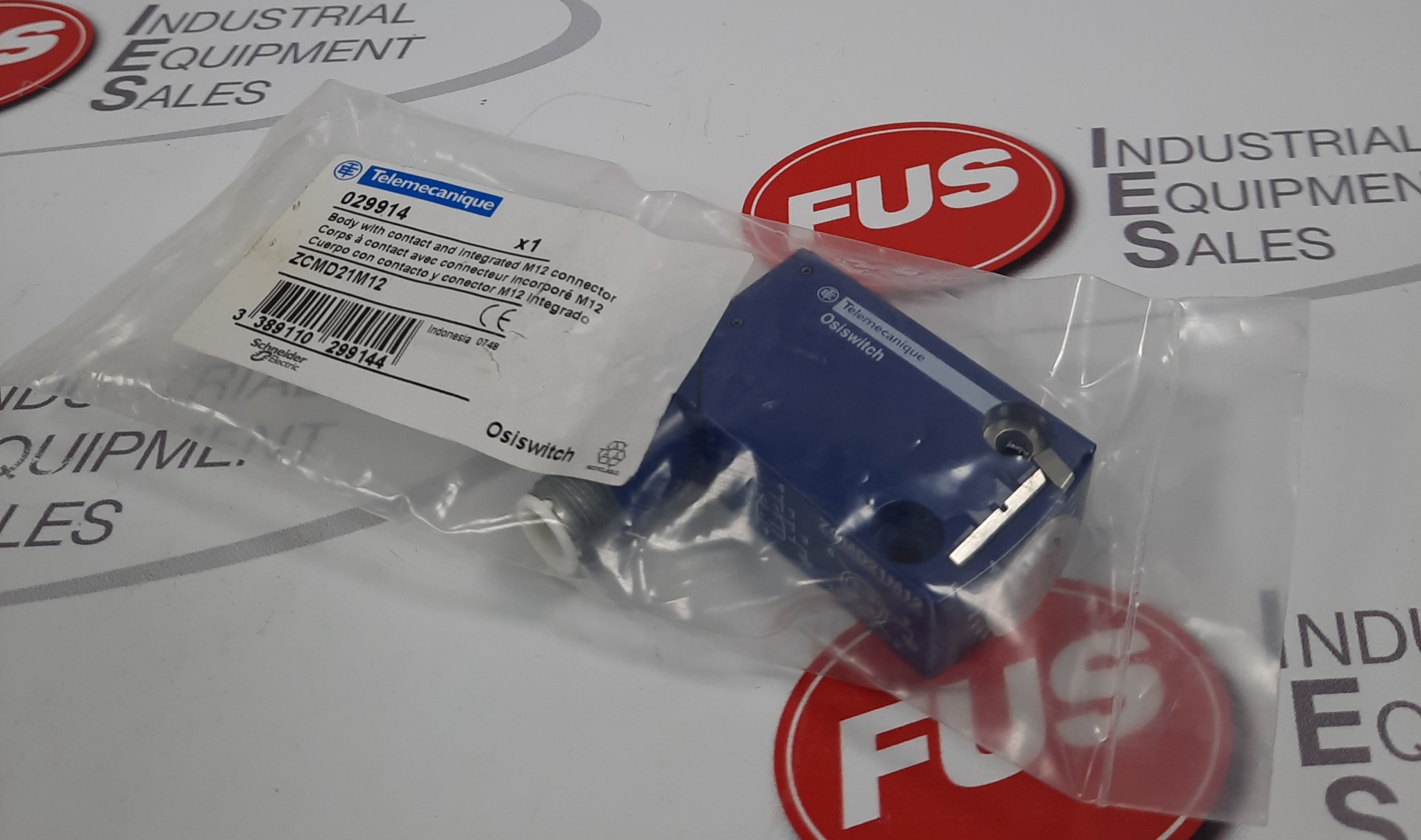 Telemecanique ZCMD21M12- Body with contact and Integrated M12 connector ...