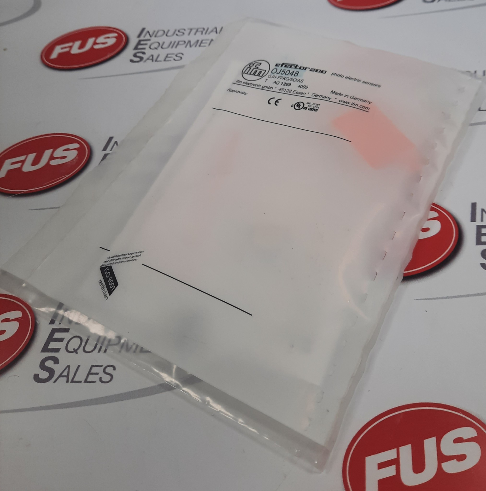 IFM Electronic OJ5048 (OJH-FPKG/SO/AS Photo Electric Sensor, Diffuse ...