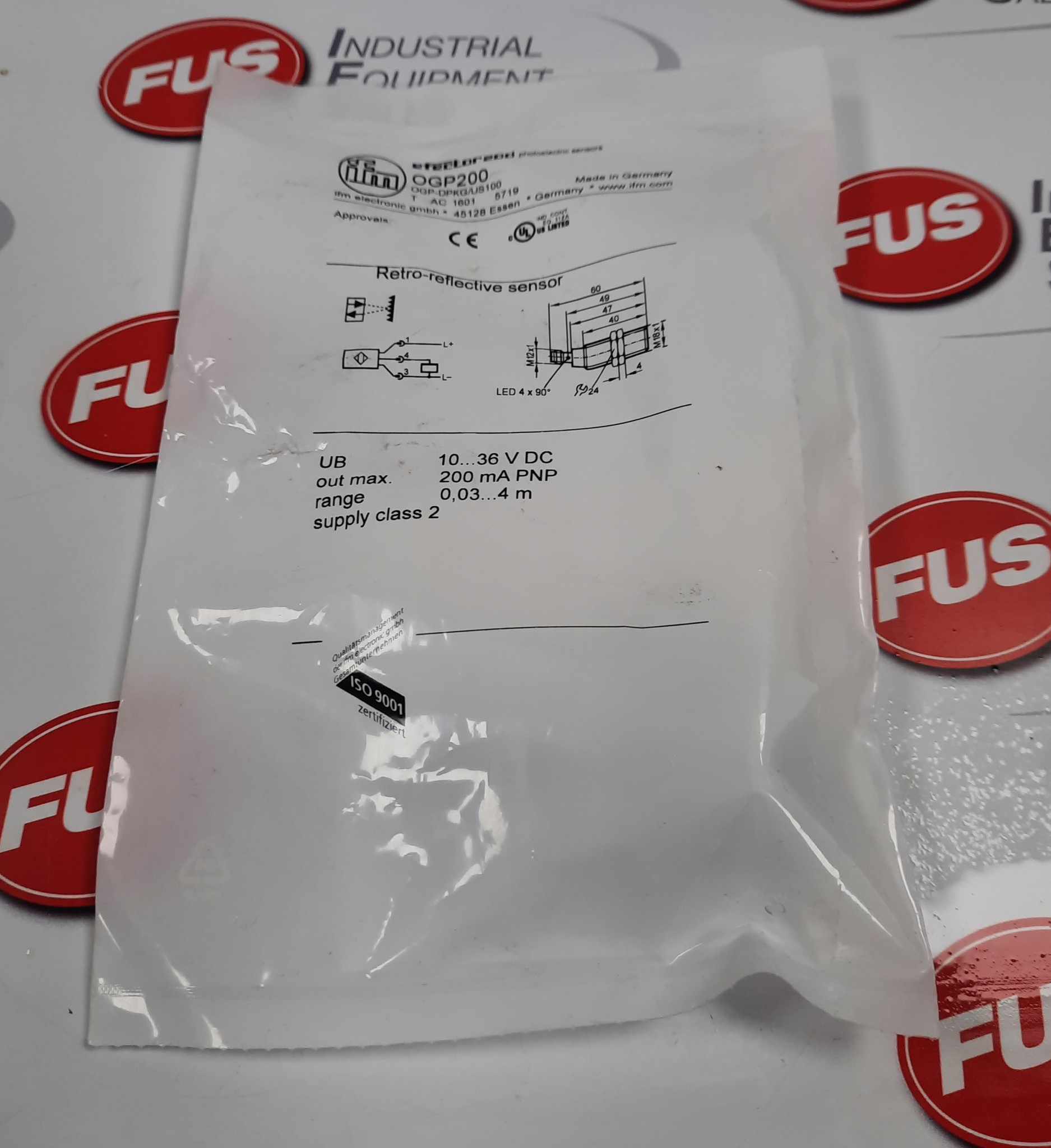 IFM Electronic OGP200 Retroreflective Sensor OGP-DPKG/US100 - FUS ...