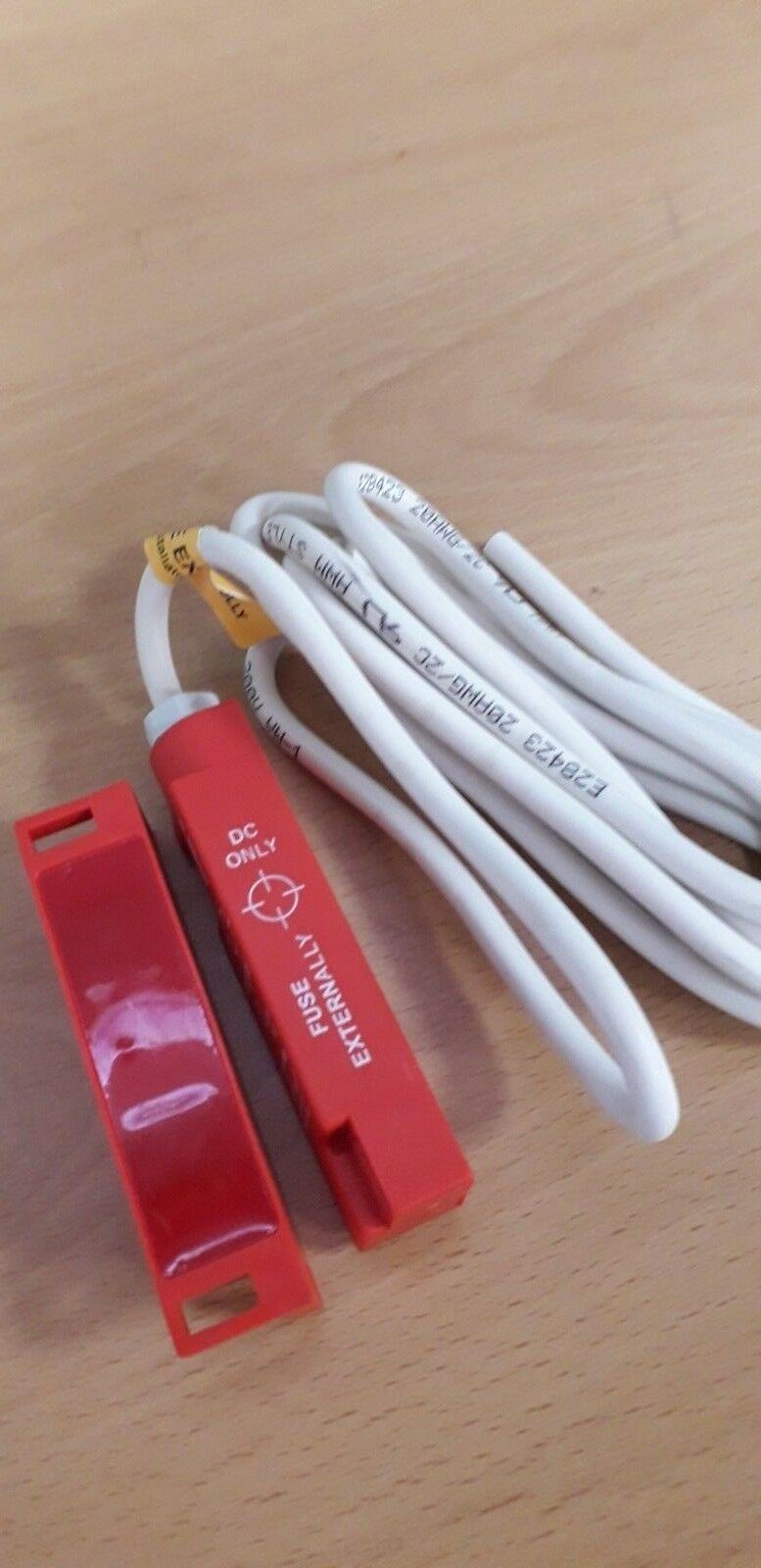 Allen Bradley Guardmaster Ferrogard 9 Switch & Actuator With Cable ...