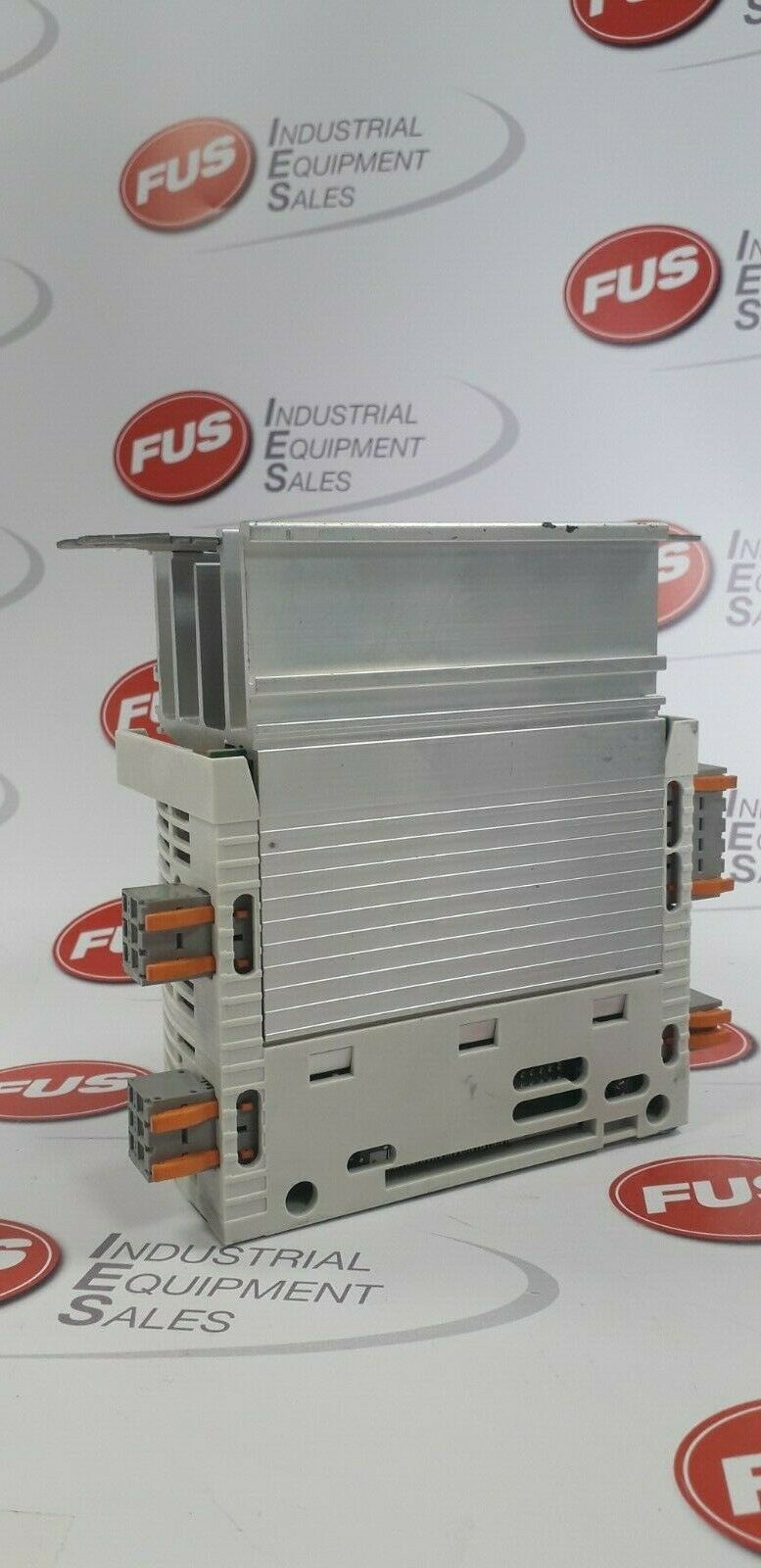 Lenze Type : E82EV371_2C Inverter 8200 Vector - FUS Industrial