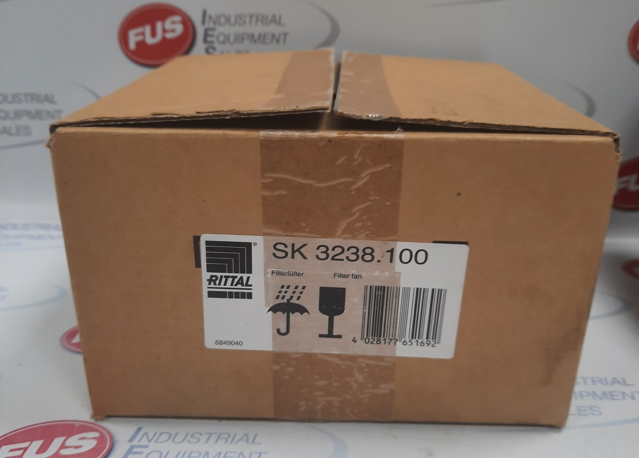 Rittal SK 3238.100 Filter fan 150mm x 150mm - FUS Industrial