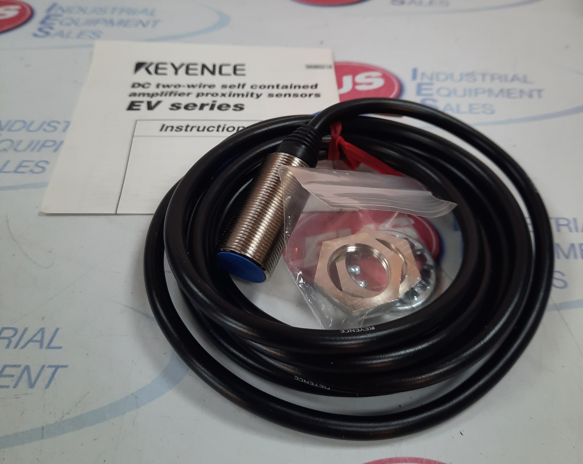 Keyence EV-118M Main Unit, Shield, Proximity Sensor - FUS Industrial