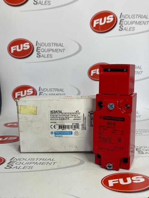 Telemecanique XCSA702 Safety Limit Switch - FUS Industrial