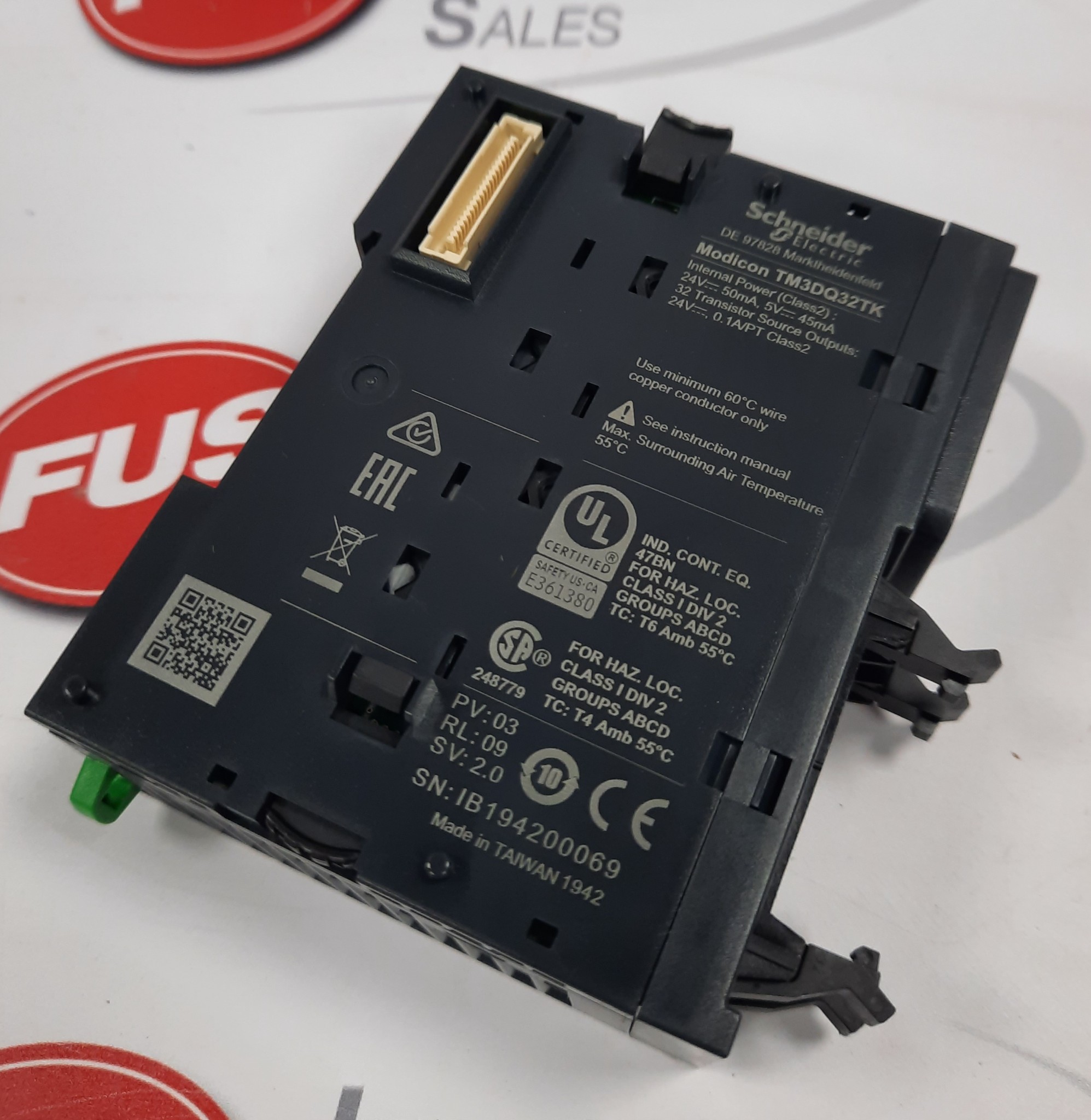 Schneider TM3DQ32TK Module TM3-32 Modicon Output Unit - FUS Industrial