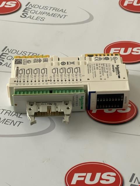 Schneider STBDDO3705 Output Module 24 VDC with STBXTS6610 Telefast 2 ...