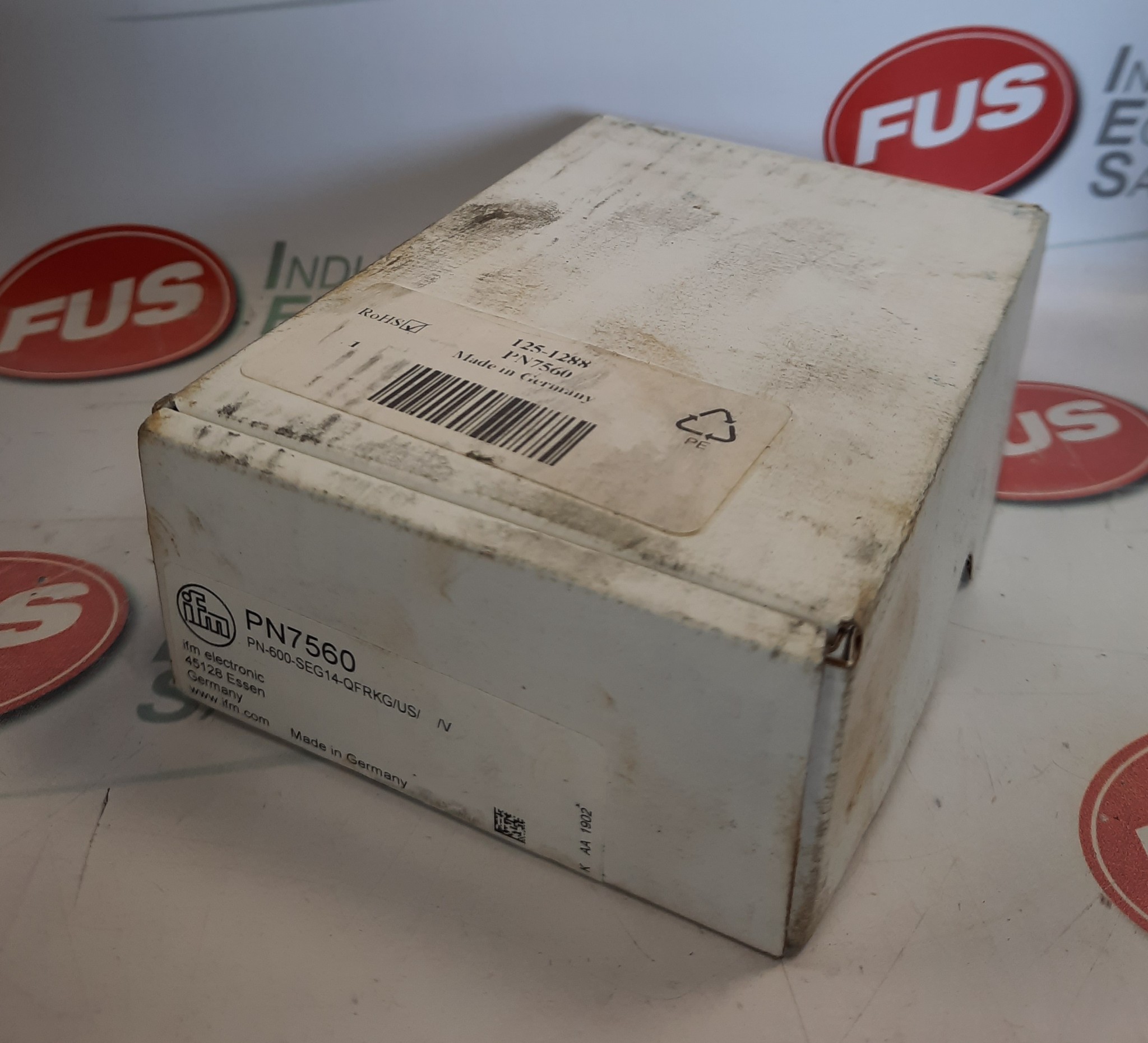 IFM PN7560 Pressure Sensor with Display - FUS Industrial