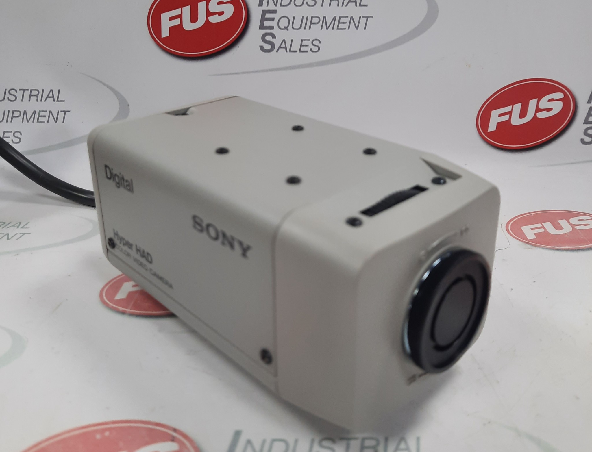 Sony SSC-DC18P Colour Video Camera - FUS Industrial