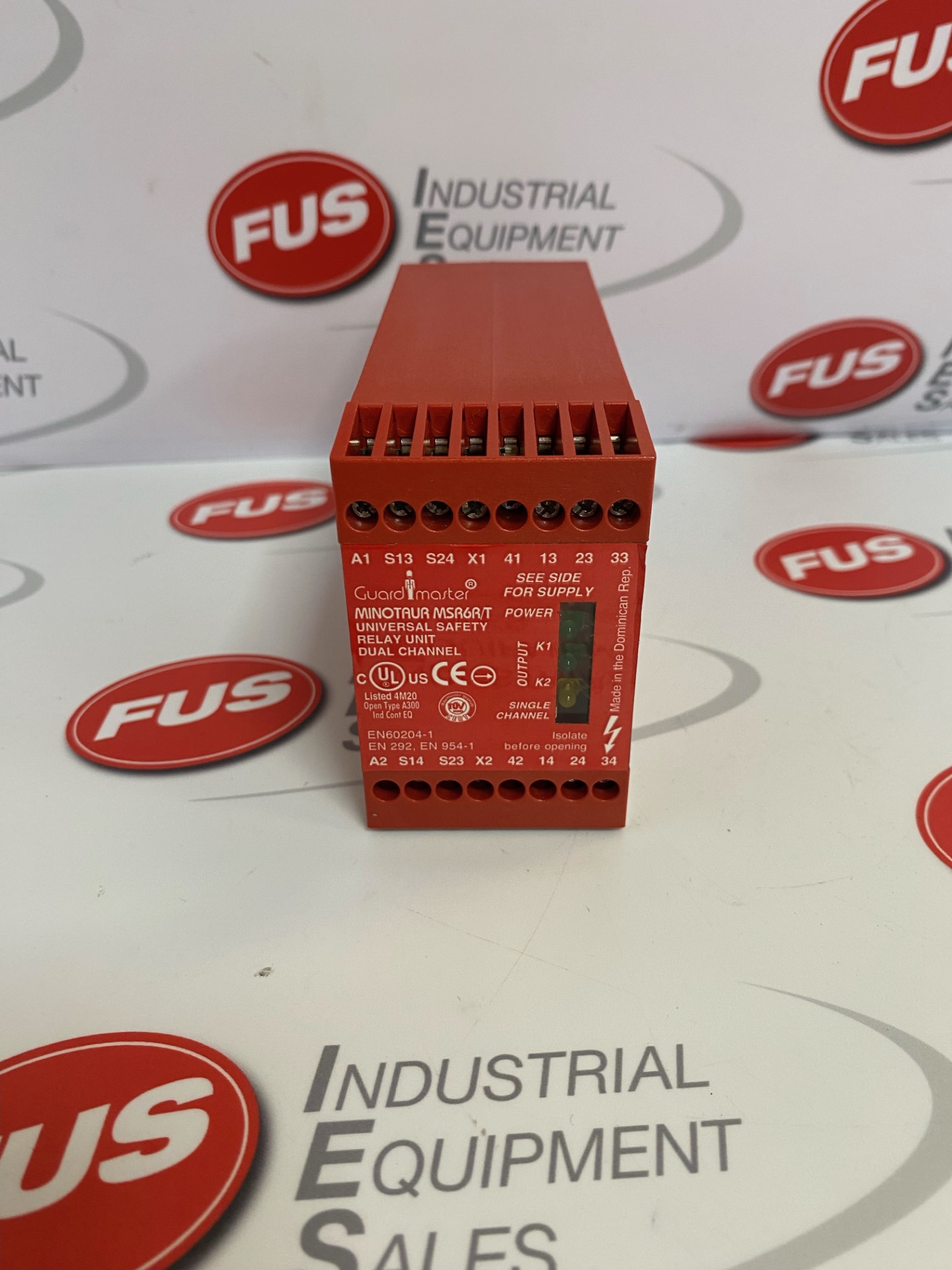 Allen Bradley Guardmaster 440R-C23017, Series B, 24V, AC/DC - FUS ...