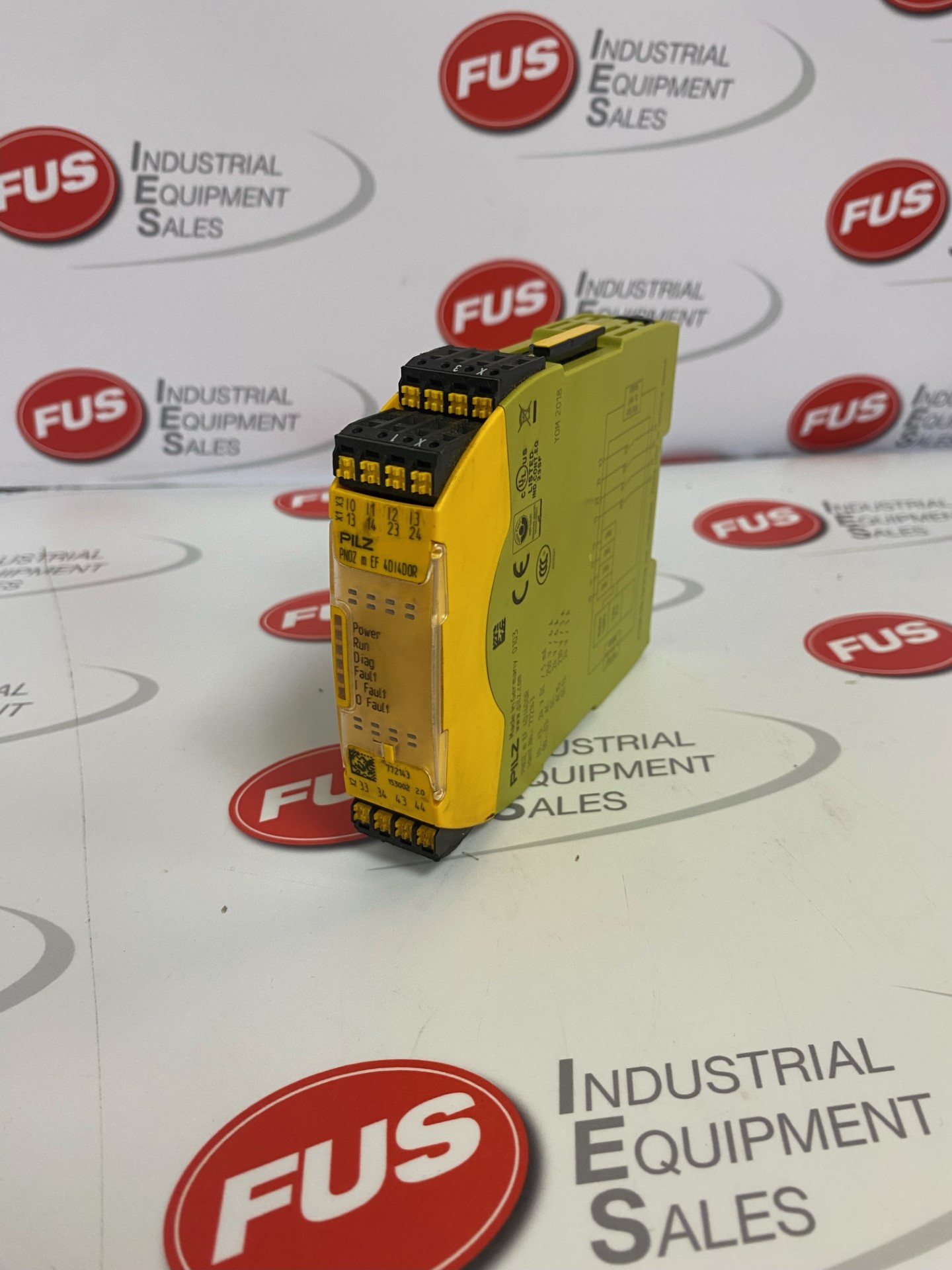 Pilz PNOZ m EF 4DI4DOR - FUS Industrial