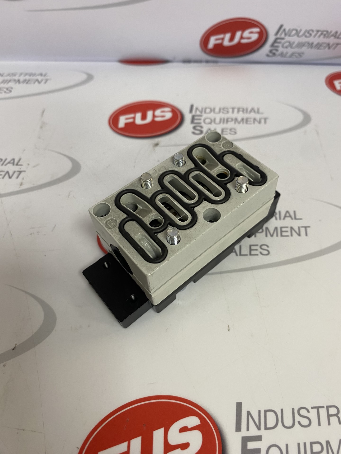 Rexroth Bosch 581 Series Valve, 5811280000 - FUS Industrial