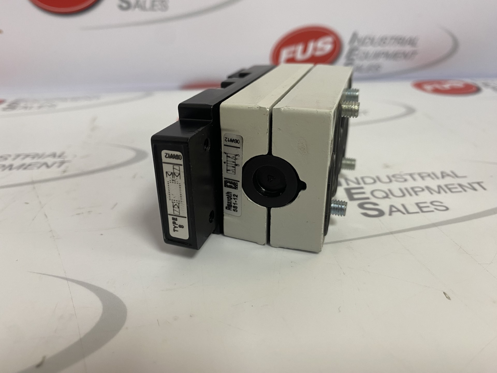 Rexroth Bosch 581 Series Valve, 5811280000 - FUS Industrial