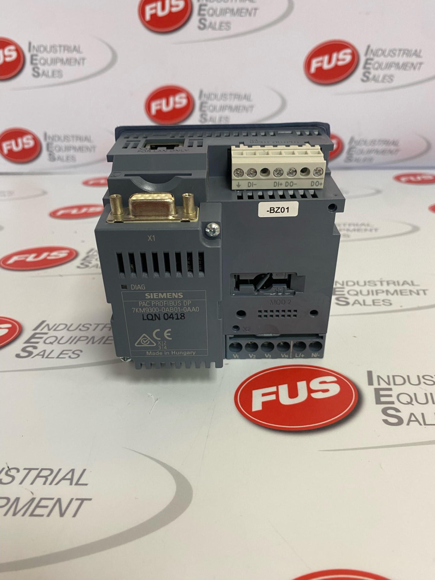 Siemens Sentron PAC 3200 7KM9300-0AB01-0AA0 Power Meter - FUS Industrial